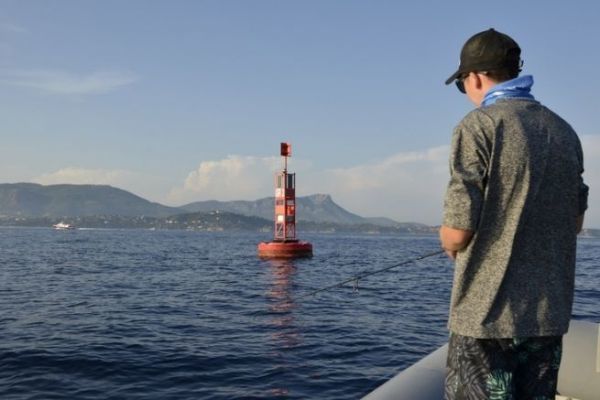 Fishing on FADs or fish aggregating devices