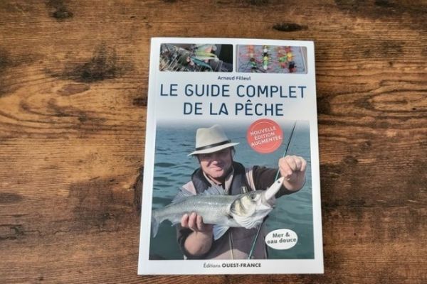 The complete guide to fishing, a new, expanded edition